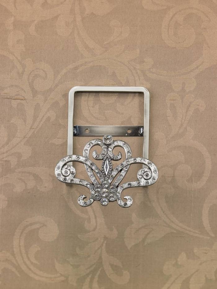 Single Crown Wall Hanger